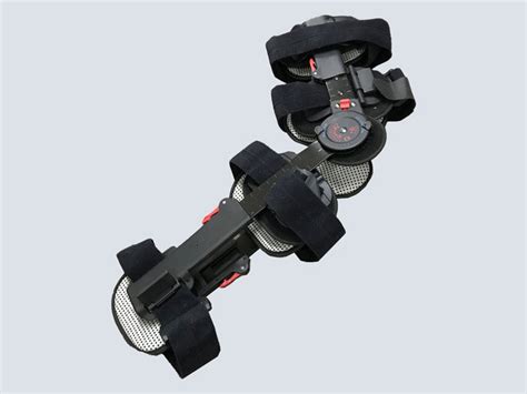 Managing Acl Injuries Using The Cross Bracing Protocol