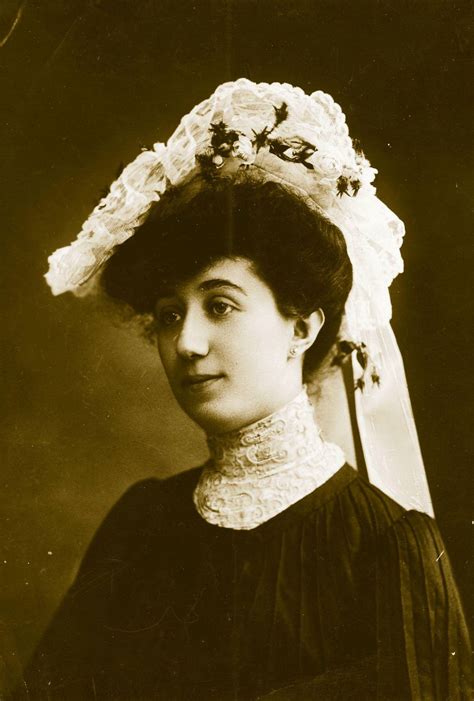 The Crowning Glory The Extravagant Hat Fashion Of The Edwardian Era S Women