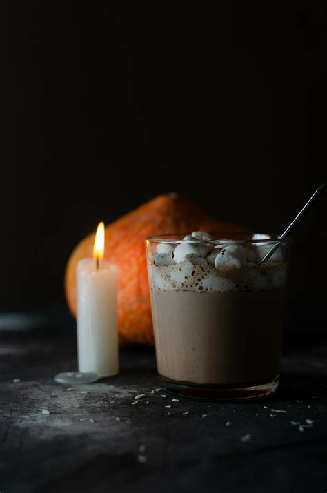 뜨거운 코코아 마시멜로 머그 수직 쐈어 술을 마시다 음료 초콜릿 음료 핫 초콜릿 확대에 관한 무료 스톡 사진