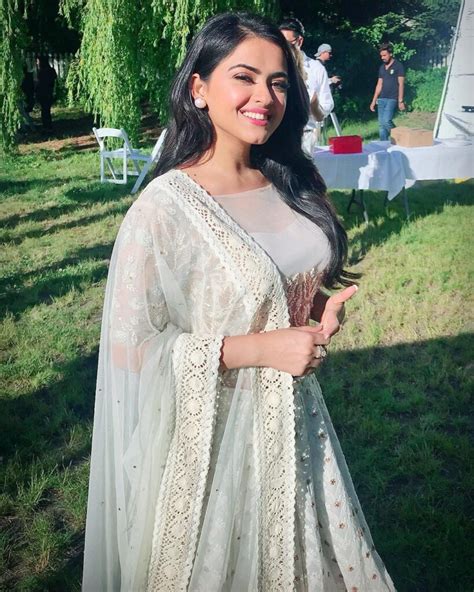 Simi Chahal Cute Hd Wallpapers And 1080p Hd Images And Pics