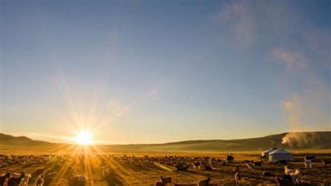 Маргаашаас эхлэн дулаарна