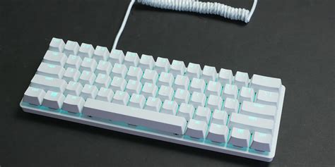 Customizing Razer Keyboards With Keycaps Coiled Cables And Wrist Rests