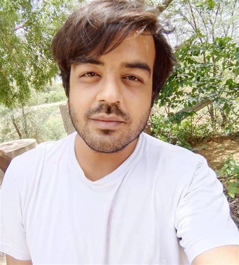 Hindi Movie Actress Disha Sachdeva Biography News Photos Videos