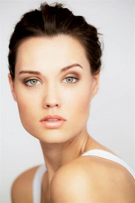 Laura James Wiki Biography Age Gallery Spouse And More