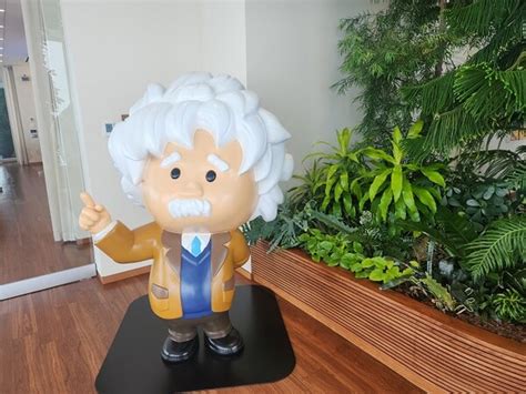 세일즈포스 아인슈타인에게 펜을 선물하다