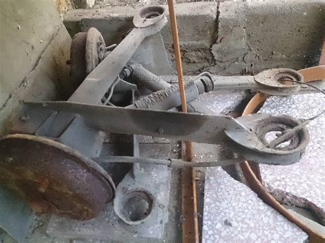 Двигатели валове носещи части и др за Трабант Двигатели Резервни