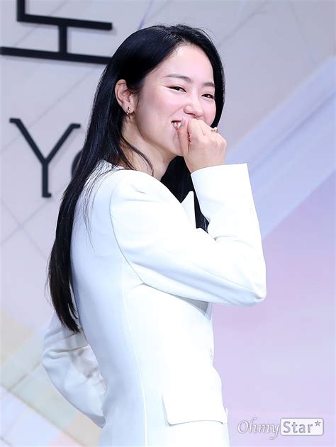 너의 시간 속으로 전여빈 1998년과 2023년 오가는 1인 2역 오마이포토