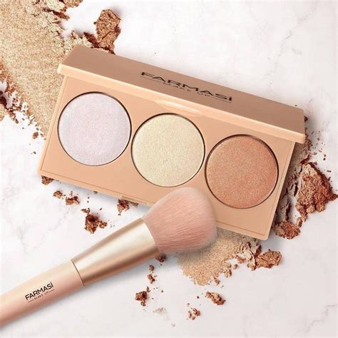 Палетка хайлайтеров — цена 549 грн в каталоге Хайлайтеры Купить товары для красоты и здоровья по