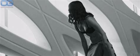 Freida Pinto Nackt Nacktbilder Playboy Nacktfotos Fakes Oben Ohne