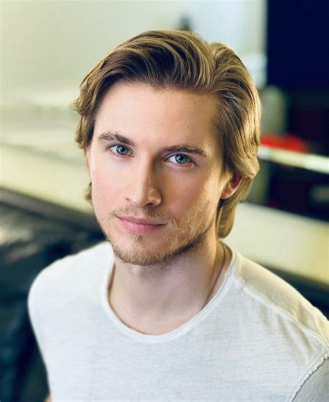 20 Confidence Boosting Hairstyles For Men With Fine Hair