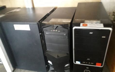 Македонско друштво „Илинден” Тирана и Васил Стерјовски обезбедија донација во ИТ опрема за