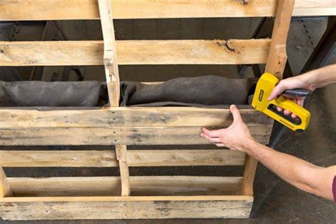 Building With Secondhand Stuff Make A Wood Pallet Planter Garden