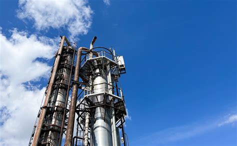 Monitoring Temp Stratification In Distillation Columns White Paper