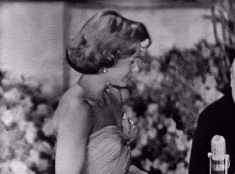 Gloria Grahame Oscars  By The Academy Awards Find And Share On Giphy