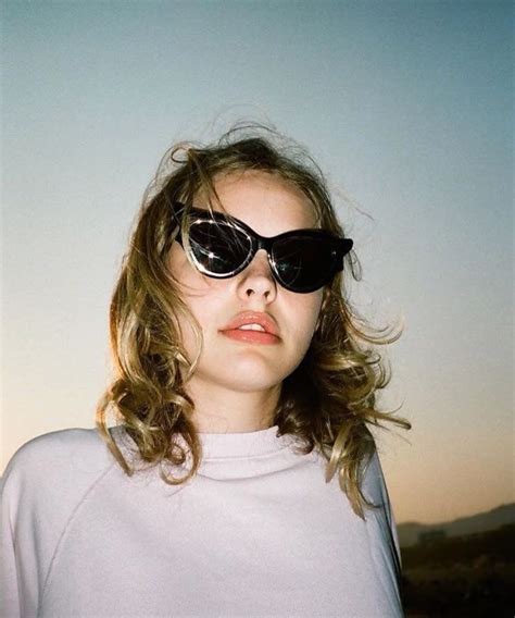Pin On Details Alana Champion Alana 1990s Fashion Trends