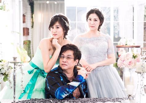 《水手》鄭智化12月17日曬照！妻子超溫柔，22歲女兒顏值不輸明星 壹讀