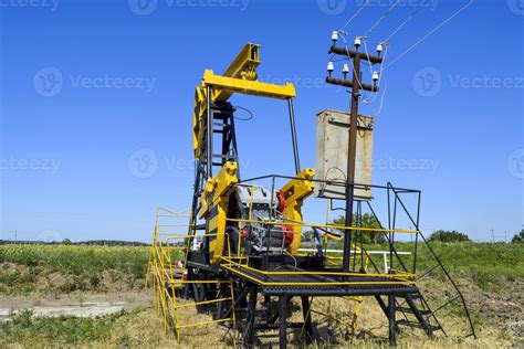 Pumping Unit Stock Photos Images And Backgrounds For Free Download