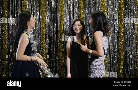 Clubbing Girls Stock Videos And Footage Hd And 4k Video Clips Alamy