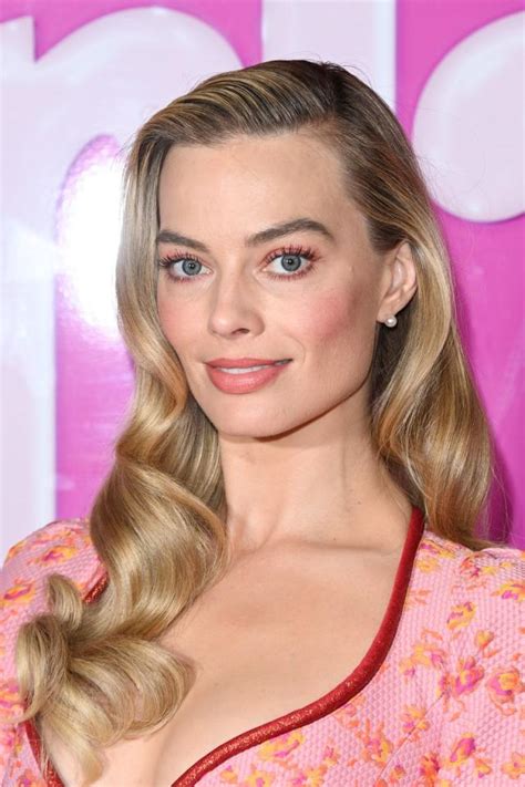 Margot Robbie Serves One Last Gorge ‘barbie Press Tour Fit Before