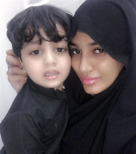Rare Photos Of Mathira With Her Son Reviewitpk