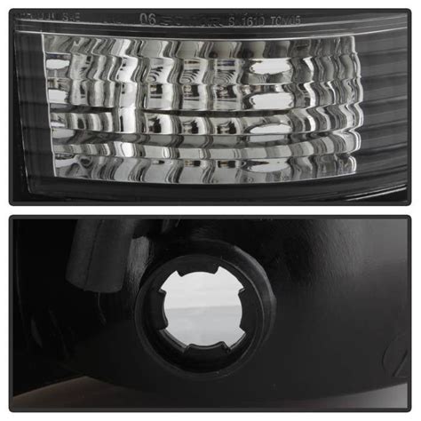 Spyder 05 15 Toyota Tacoma Tail Lights Euro Style Black