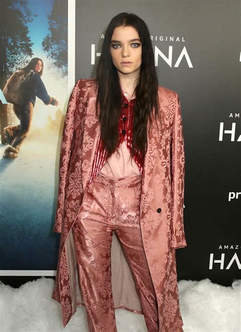 Esme Creed Miles Hanna Premiere In Nyc • Celebmafia