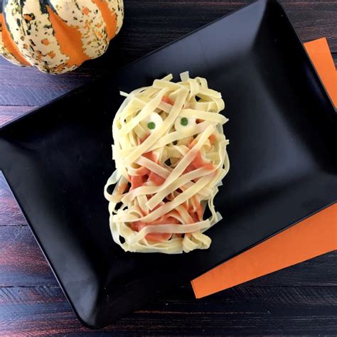 Pasta-Mumie - Kinder, kommt essen!