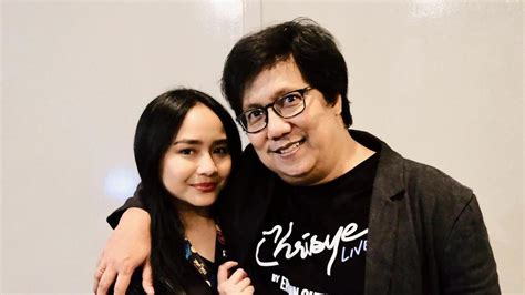 7 Potret Terbaru Gita Gutawa Yang Kini Fokus Di Balik Layar Hot