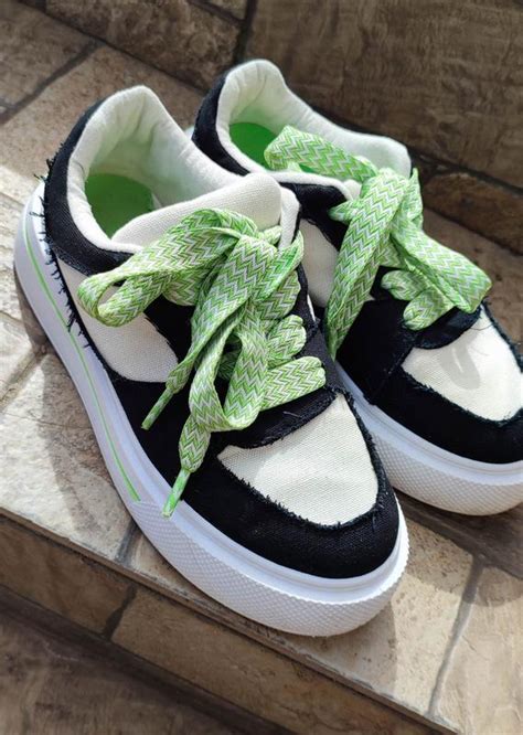 Кросівки жіночі фірми Cropp — ціна 300 грн у каталозі Кросівки Купити жіночі речі за доступною