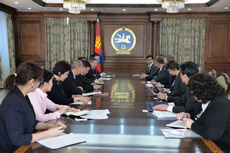 УИХ ын дарга Дэлхийн банкны удирдлагатай уулзлаа