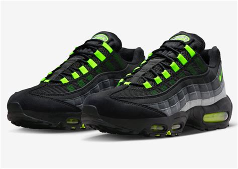 Nike Air Max 95 Black Neon”が発売予定 Fv4710 001 Up To Date