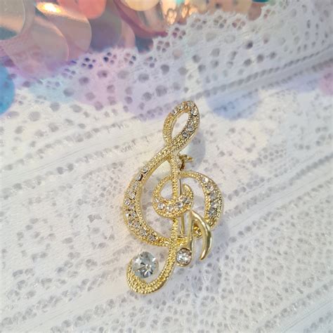 Купить Брошь Скрипичный ключ за 390р с доставкой