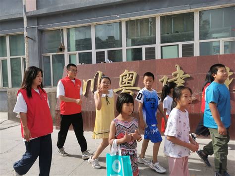 塔大学子三下乡：党建进社区，服务到一线 多彩大学生网