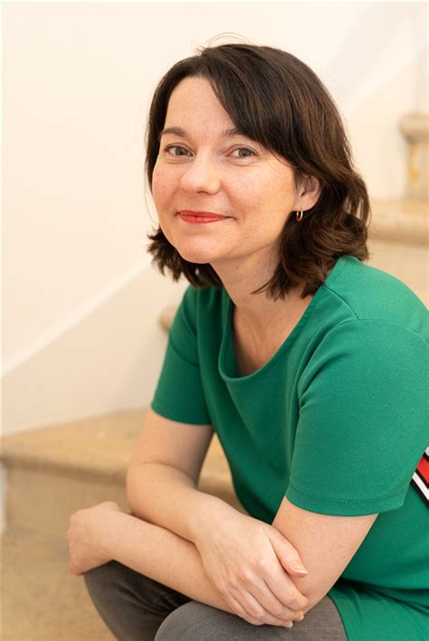 Hélène Capelle Fiche Artiste Artiste Interprète Agencesartistiques