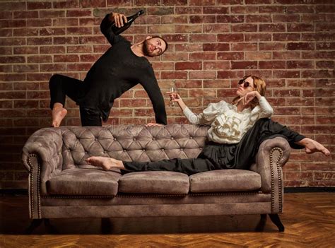 Danseur Classique Et Danseur Latin Masculin Dans Le Style Contemporain Image Stock Image Du