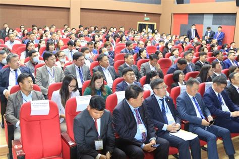 Газрын харилцаа барилга хот байгуулалтын салбарын Удирдах ажилтны зөвөлгөөн