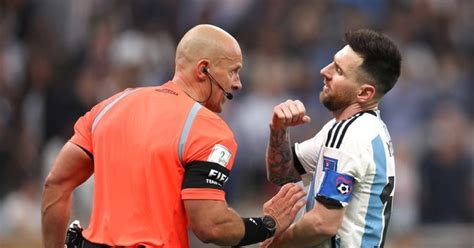 앙귀사 퇴장 김민재 경고 나폴리 판정 불만 2차전은 카타르 월드컵 결승 주심