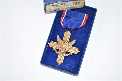 Original Wwii Us Distinguished Service Cross Byf41