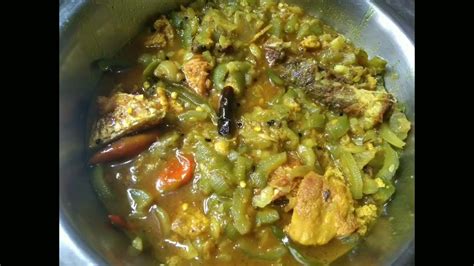 সাধারণ ভাবে রান্না হলেও খাবার টা ছিলো একদম অসাধারণ মাছের ডিম আর চিচিংগা দিয়ে আজকের রেসিপি Youtube