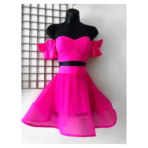 9 Hot Sexy Ayyan Bikini Pics