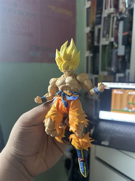 Lssj Goku Posing Sesh R Shfiguarts