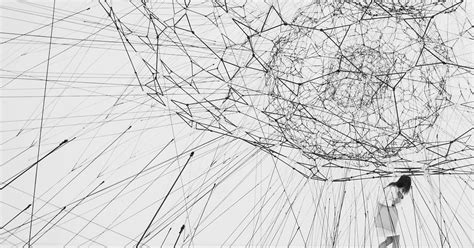 El Tejido De Una Nueva Era En El Arte Natural Y Cósmico De Tomás