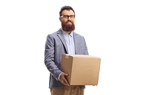 안경을 쓰고 골판지 상자를 들고 있는 수염을 기고한 남자 30 34세에 대한 스톡 사진 및 기타 이미지 30 34세 나름 남성 Istock