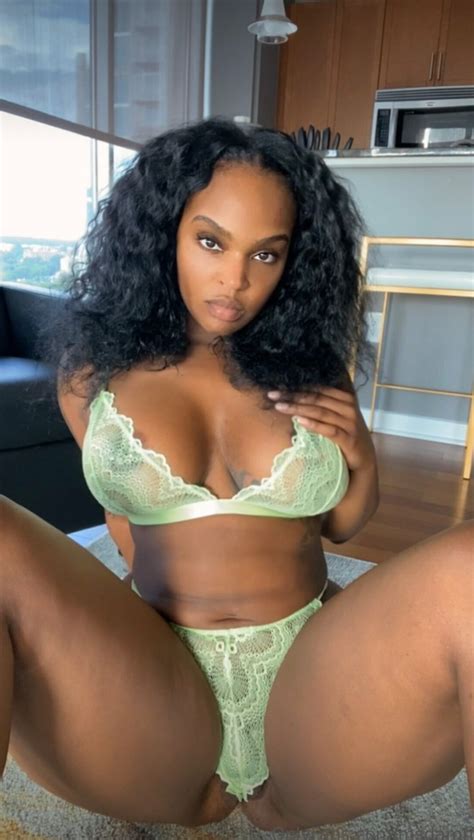 Damn Shesfreaky