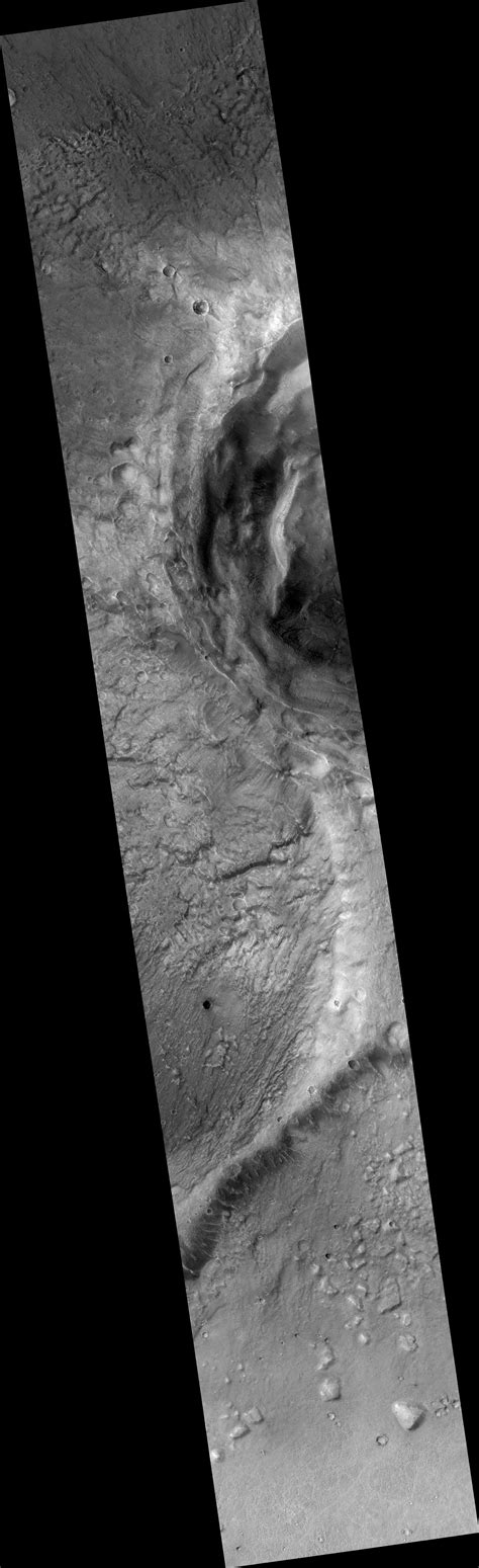 HiRISE Double Layer Ejecta In An Arabia Region Crater ESP 024872 2175