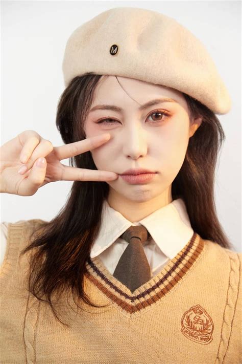 只需3步，快速拿捏好 早八通勤妆容”的微妙感！ 知乎