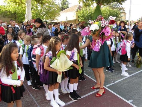 Откриване на учебната 2022 2023 година Първо ОУ Иван Вазов Свиленград