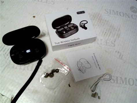 True Wireless Earbuds Tws Q22 3165532 Simon Charles Auctioneers