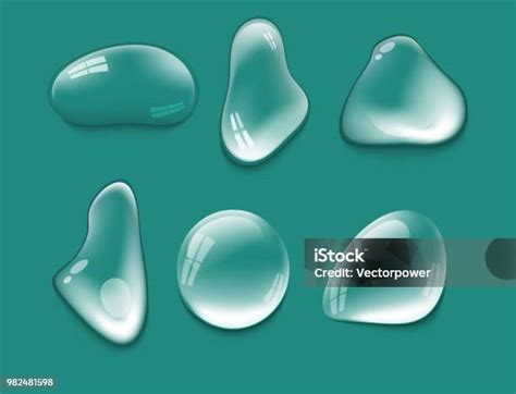 현실적인 순수 하 고 투명 한 물 방울 세트 벡터 일러스트 레이 션 젖은 빛 추상 매크로 신선한 거품 기포에 대한 스톡 벡터 아트 및 기타 이미지 Istock