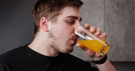 Эндокринолог назвала проблемы со здоровьем которые могут вызвать фруктовые соки Новости Mail